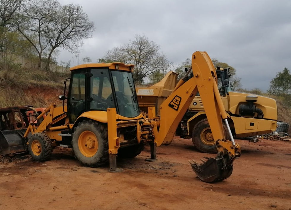 Head to Head: TLB versus Excavator - a Quick Guide on How to Choose