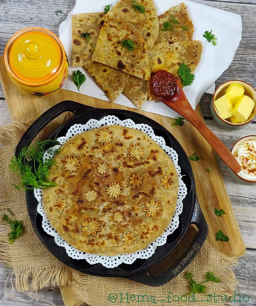 PANEER STUFFED PARATHA