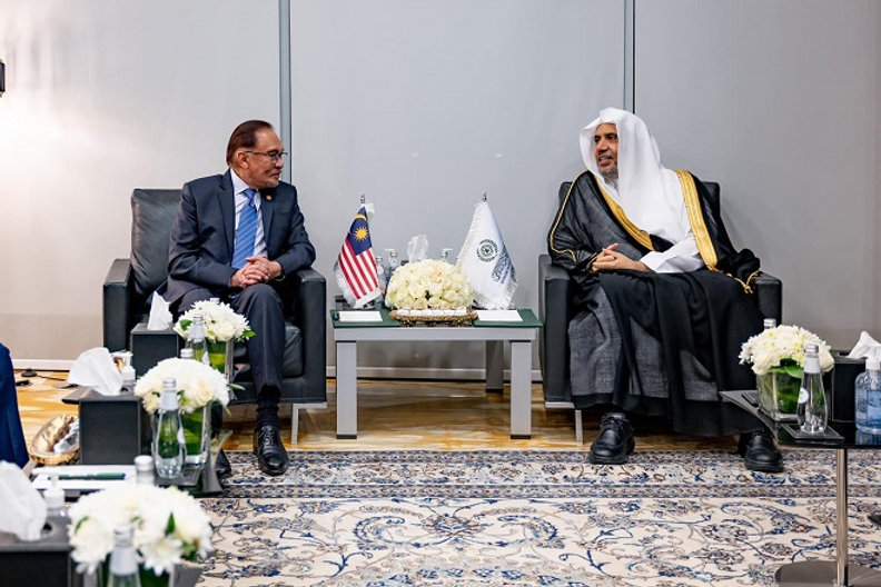 Isu Palestin: PM berkunjung ke Liga Muslim Sedunia