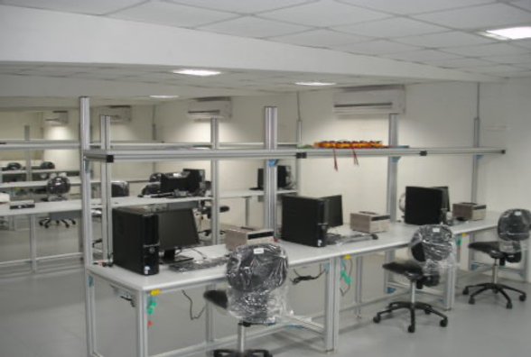 How to Set Up an ESD Safe Workstation: The Ultimate Guide to ...