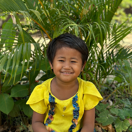 Saung Hnin Phyu | Binding Thread