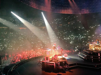 Clare Uchima | Images | OFFICIAL WEBSITE