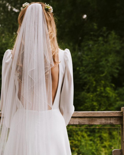 CURVED /WATERFALL BRIDAL VEIL | Story of My Dress