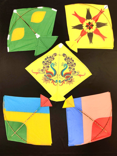 Traditional Paper Kites in pack of 10 with attached Kanne | House Of ...