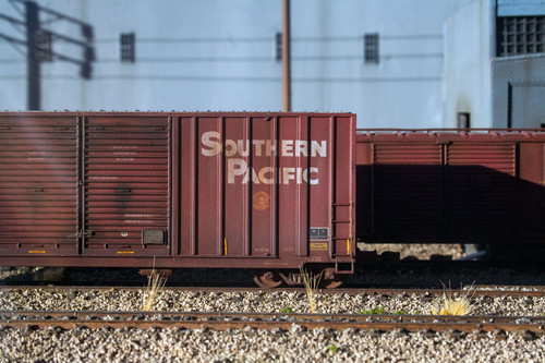 Southern Pacific Boxcar | Tiny Giants