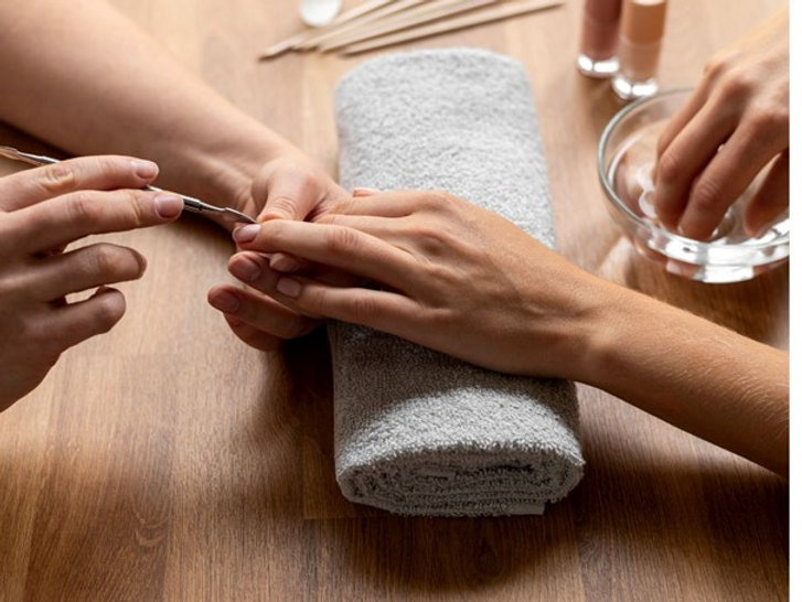Complete Guide to Manicures and Pedicures | TiênMee Beauty