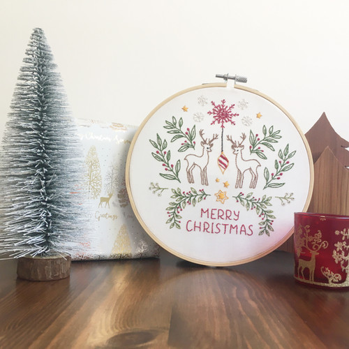 Christmas Stitching | Cinnamon Stitching