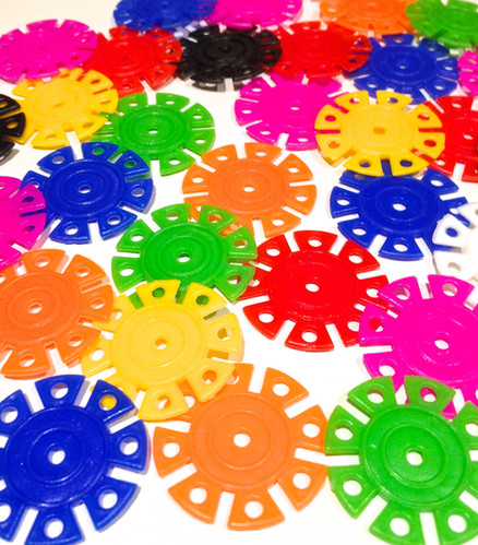 50 x 3cm Plastic Wheels | birdtalk