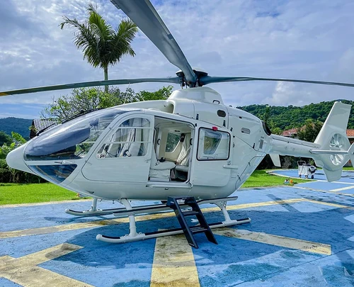 Aeroladder | Helicopter Carbon Fiber Ladder | Airbus H135 | Aeromob