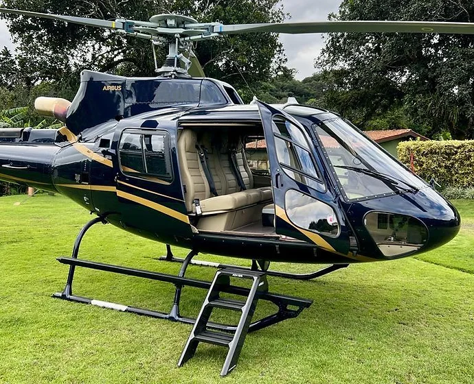 Aeroladder | Helicopter Carbon Fiber Ladder | Airbus H125 | Aeromob