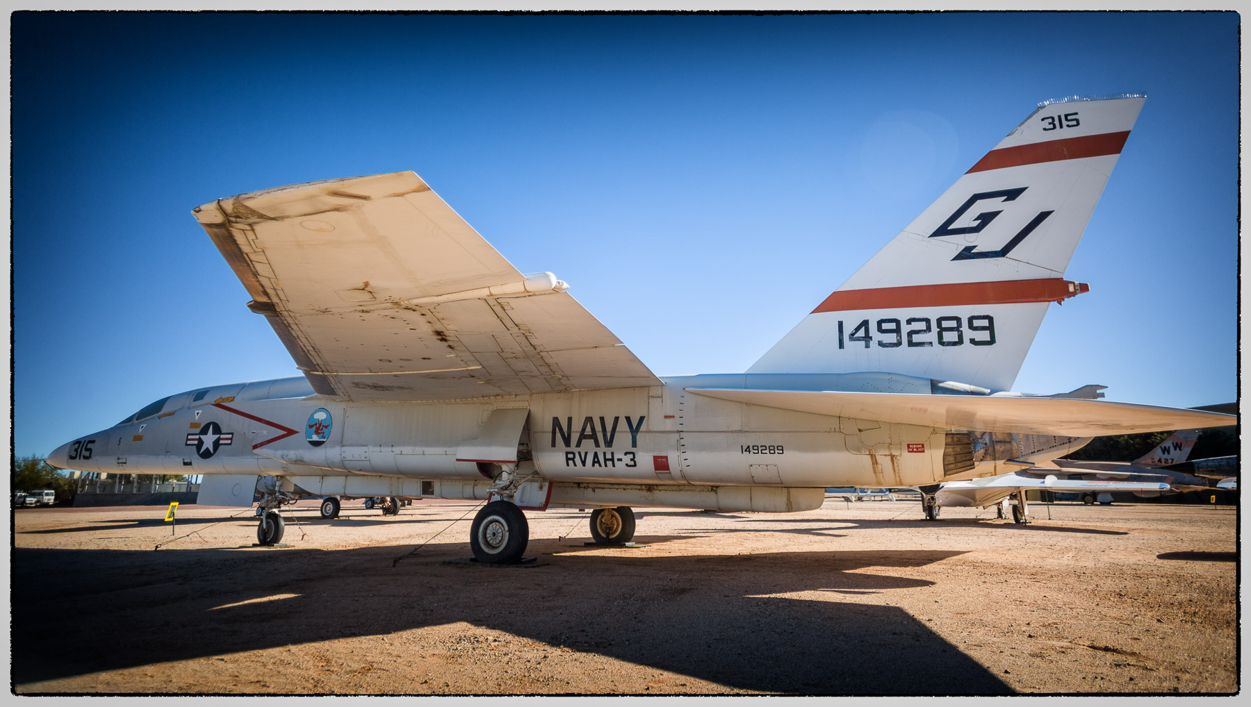 RA-5C Vigilante 149289 | Boneyard Safari