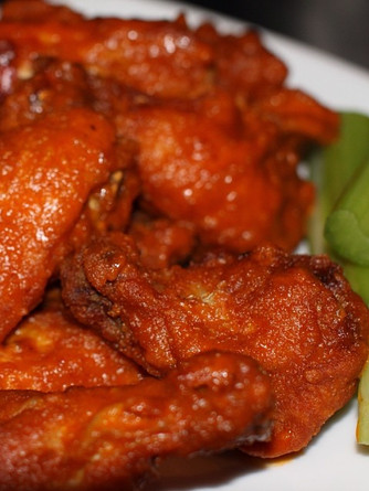 HAPPY HOUR | Bar-Ly Chinatown Sports Bar