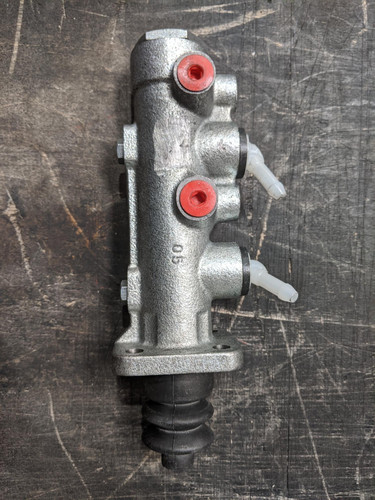046338 MERLO BRAKE MASTER CYLINDER | MERLO TELEHANDLER® | Crusher ...