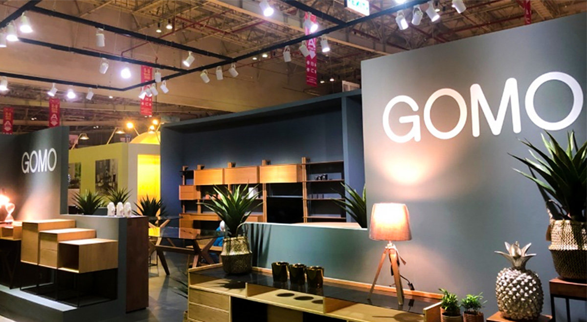 Gomo Booth