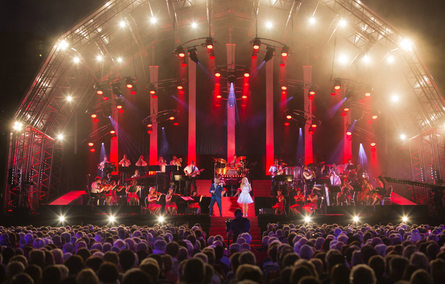 PHOTO'S | The Maestro & The European Pop Orchestra
