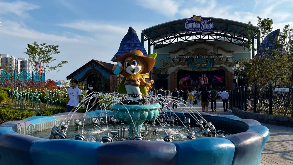 Exploring the new Lotte World Adventure in Busan