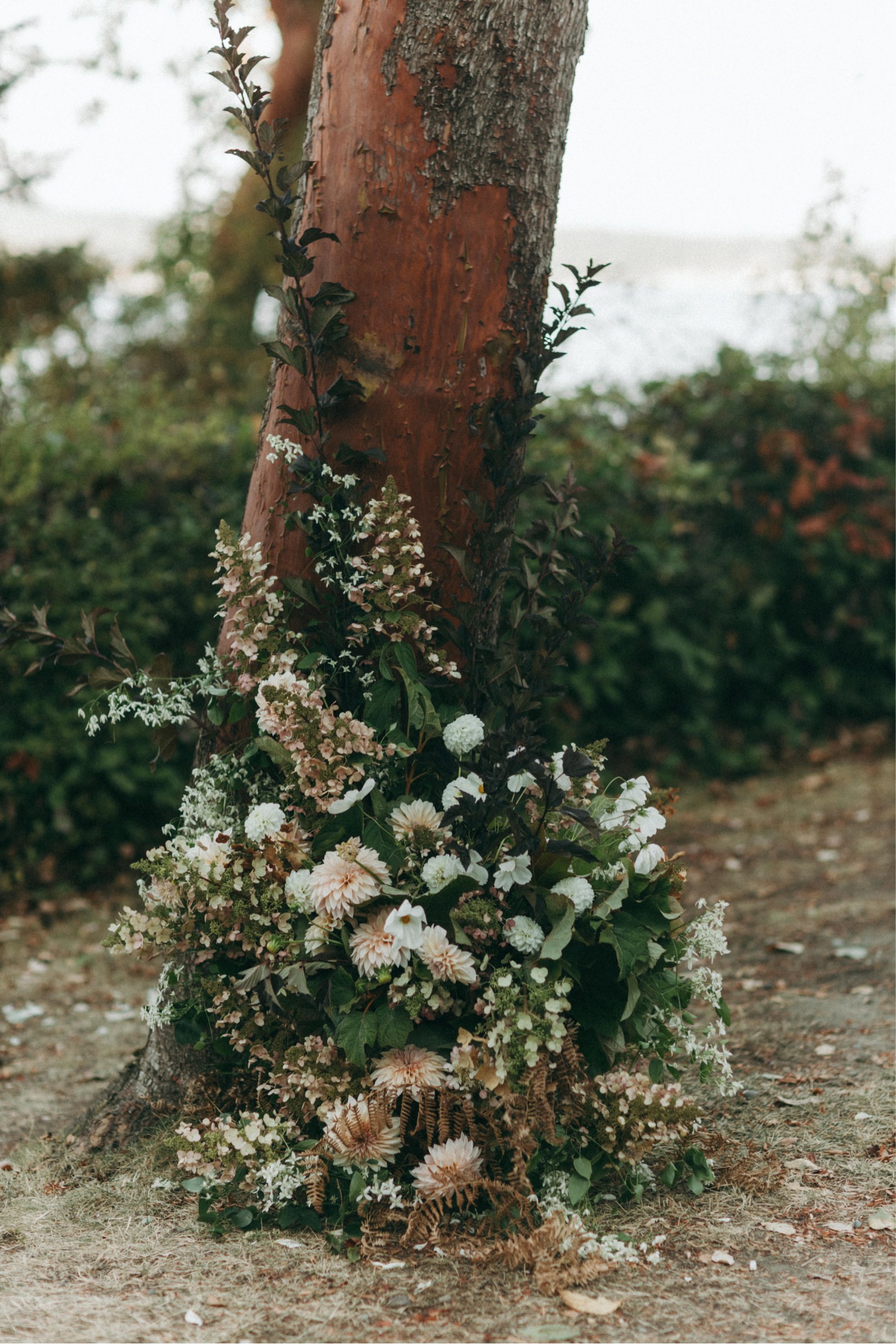 Autumn Wedding Flowers at Captain Whidbey | Botanique's Floral Designs