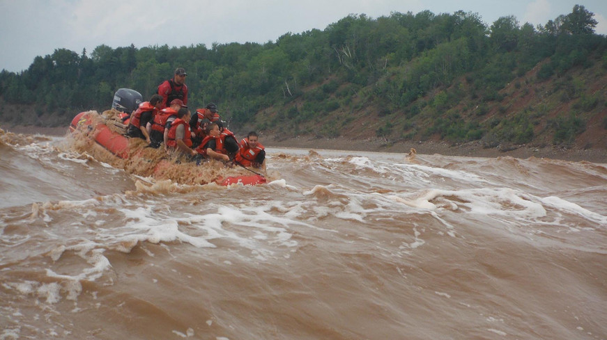 Book Your Tidal Bore Rafting Adventure Today | Fundy Tidal Bore | Nova ...