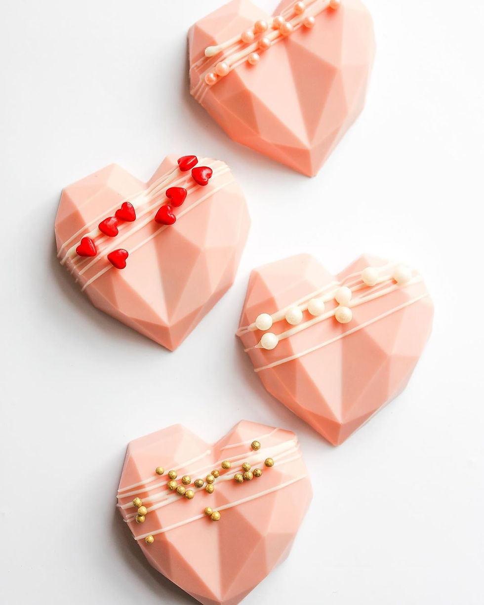 GEO CAKE FOR BABYSHOWER | THE CRVAERY CAKES