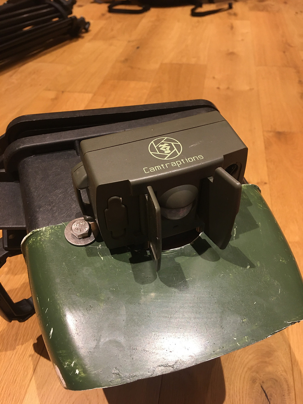 How to successfully set up a DSLR camera trap