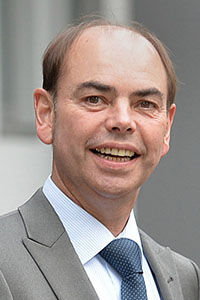 PETER GREULICH | Weserbergland AG