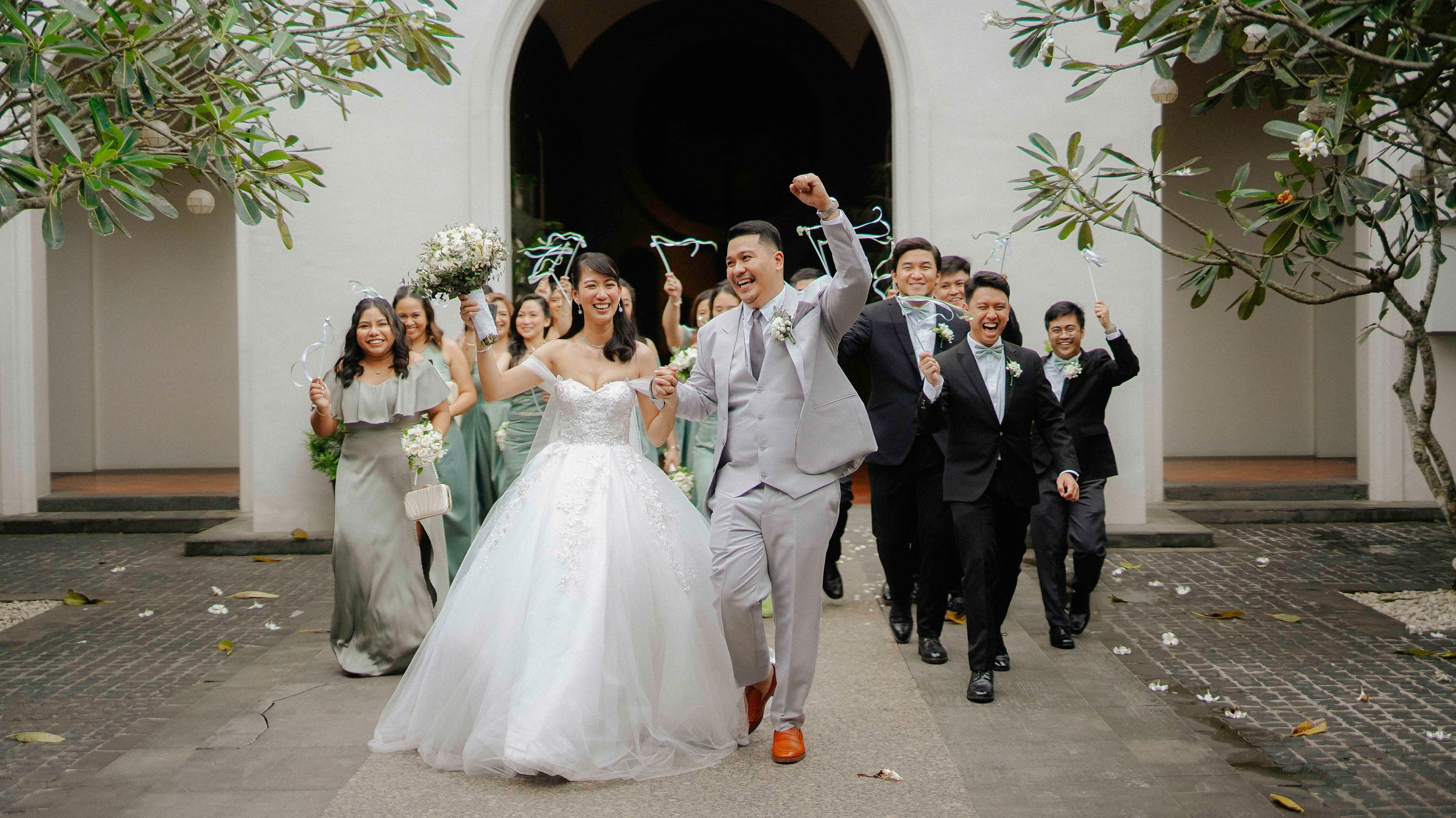 Wedding at St. Benedict Parish, Ayala Westgrove Heights | Vinz & amber ...