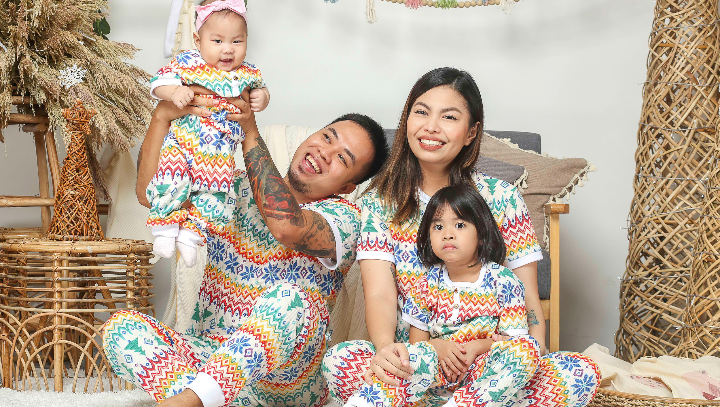 PP Apparel: Merry & Bright Christmas Collection 2022 | Product Photo ...