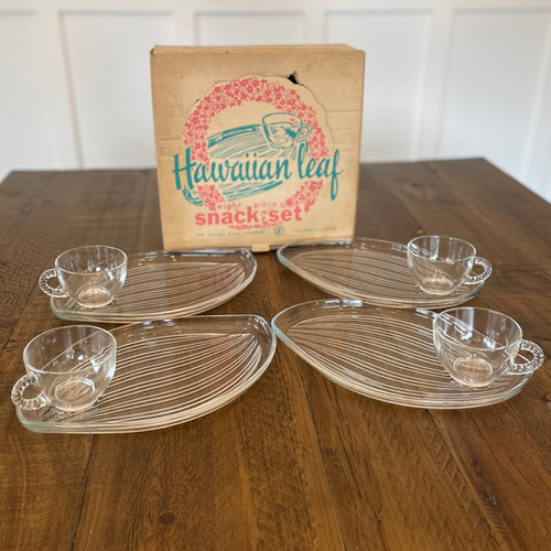 Midcentury Tableware | Dee Dee's