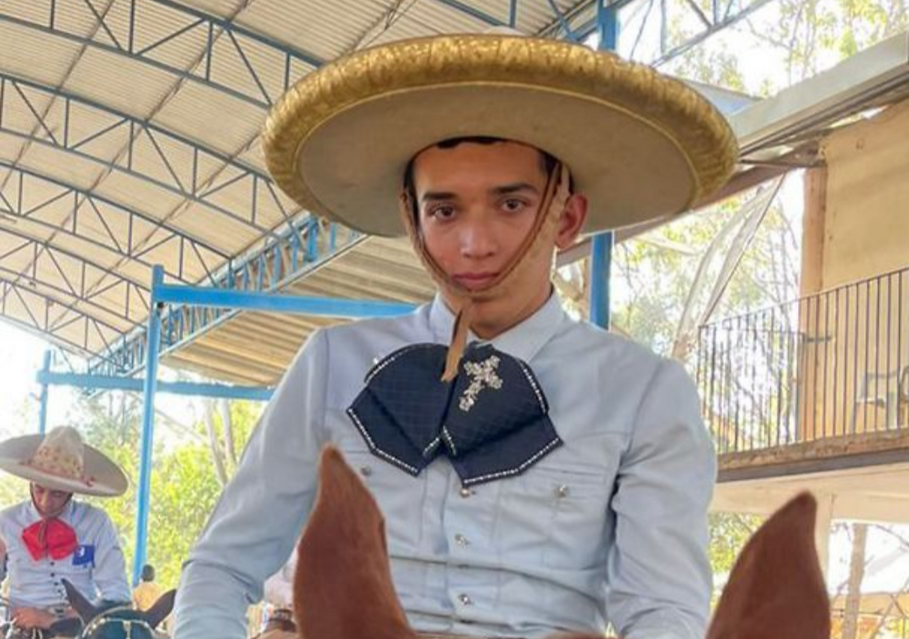 Joven Patzcuarense logra primer lugar en el récord nacional de charro ...