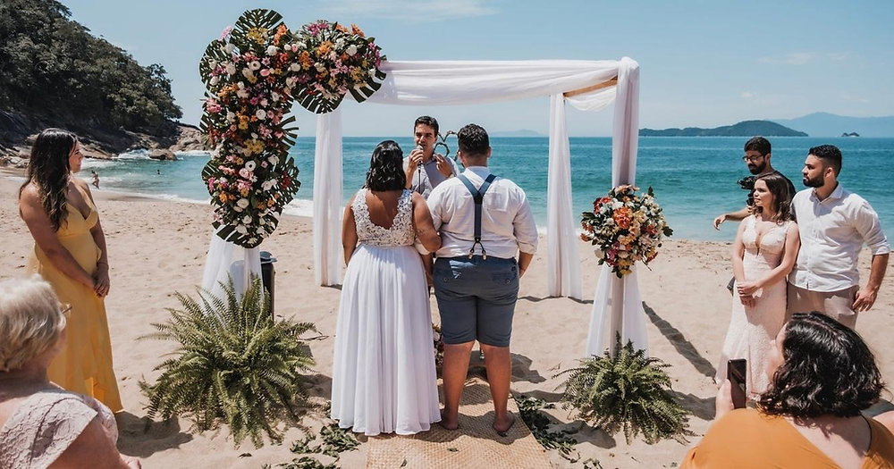 3 Wedding Officiant Speeches