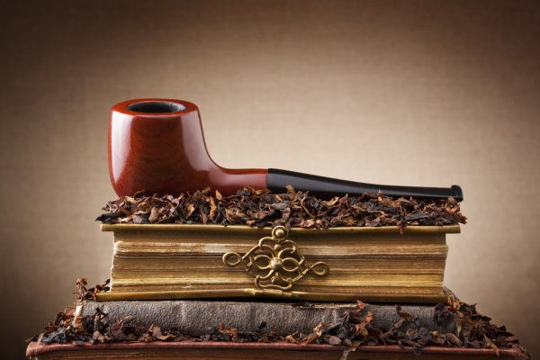 DOCTOR FREUD’S PIPE