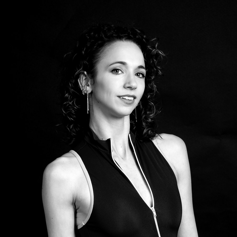 #MeetTheArtistMonday | Meet Amanda