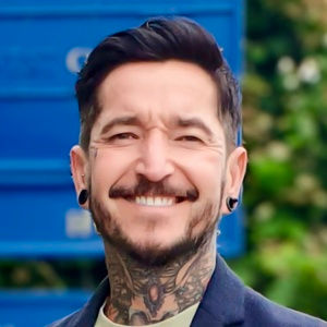 Sasha Jolliffe Yasawi | Crustacean Compass