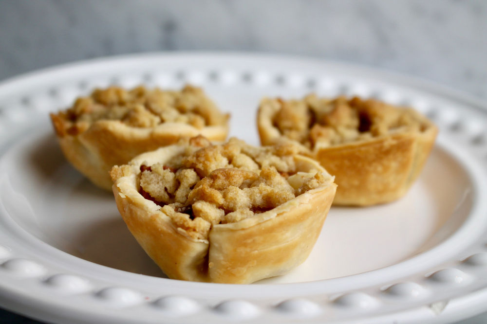 Mini Apple Crumb Pies