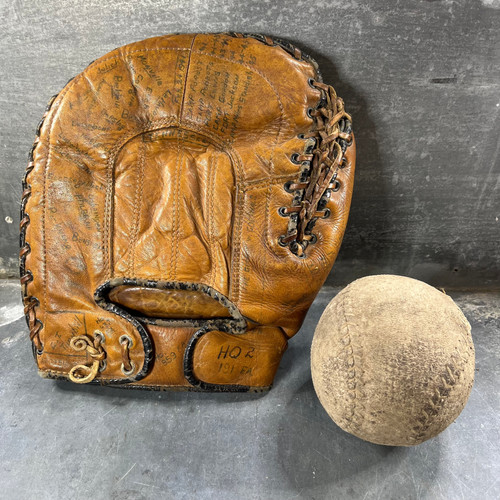 Gant de Baseball US avec annotations, GOLDSMITH Larry Barton . WW2 | Curios