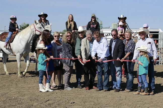 About Us | Dunmore Equestrian Society | Alberta Canada