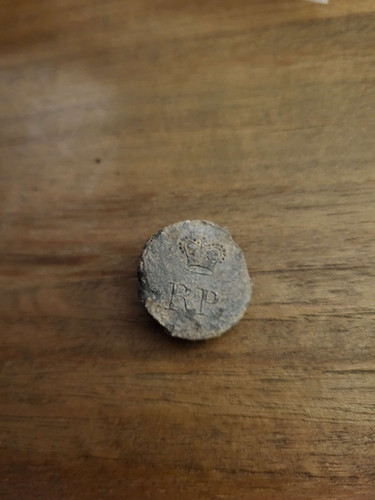 Revolutionary War Loyalist Royal Provinical Coat Button | ironandpaper