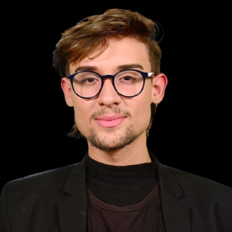 Da Zona Leste de São Paulo para o Mundo: A História de Sucesso de Vitor ...