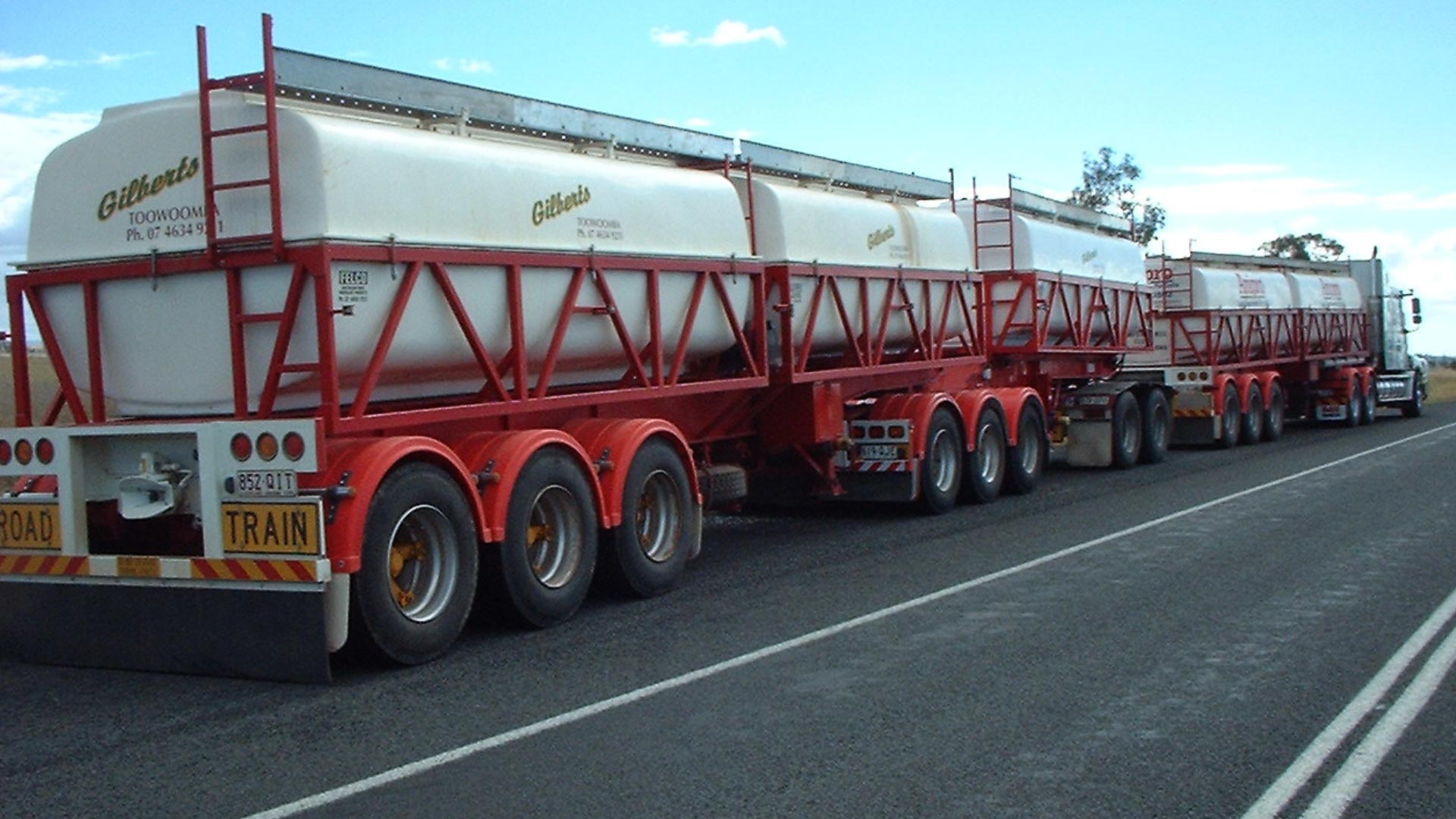 Dense Liquid Tankers | Felco Manufacturing