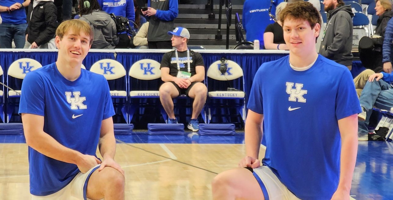 PHOTO GALLERY: Kentucky Overcomes Gators 106-100 in Top 10 ...