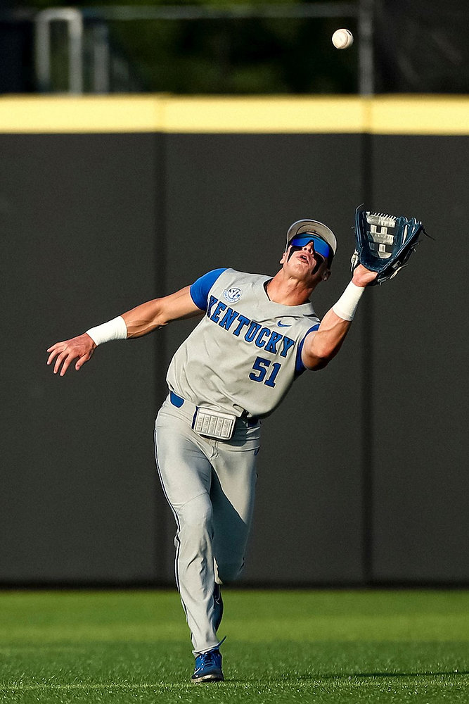 UK's Jackson Gray Named Academic All-Americanhttps://www.kysportsstyle ...