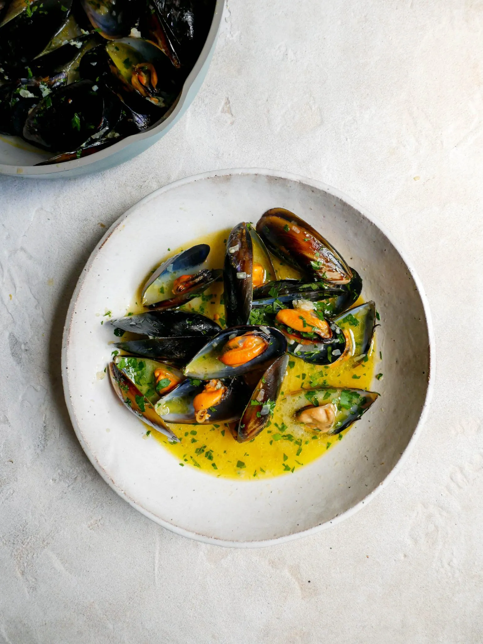 Mussel Pot Recipe Thai Mussels Pot Recipe | Eat Smarter USA Stalwart ...