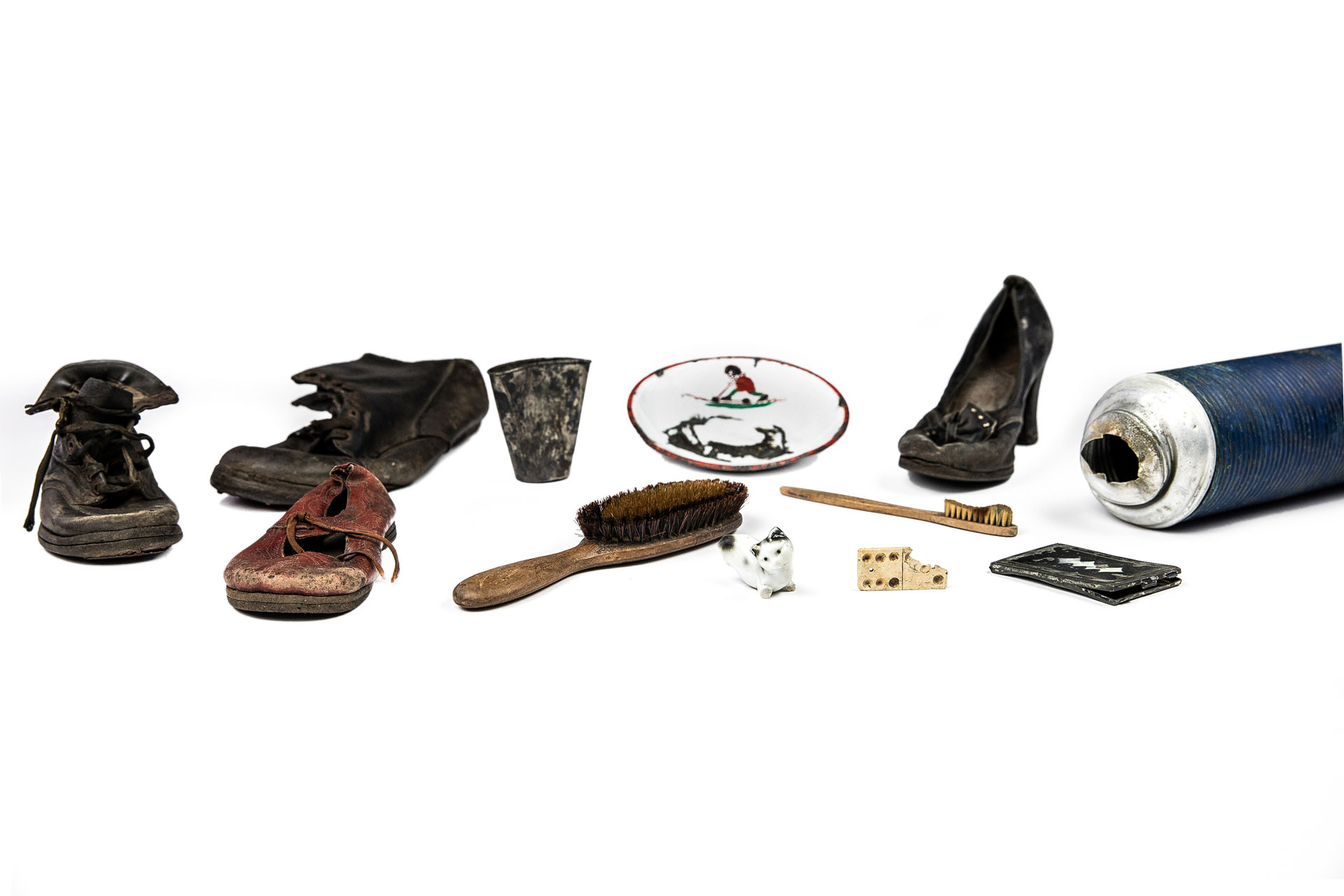 AUSCHWITZ ARTIFACTS | Holocaust Museum LA