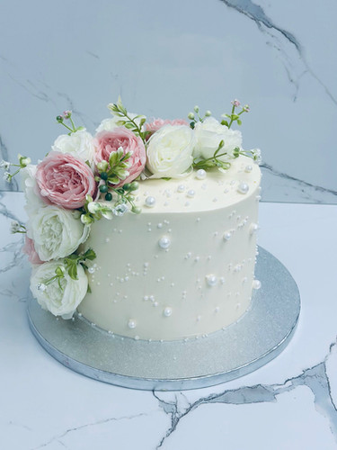 Floral Elegancy Celebration | J'ADORE Cakes