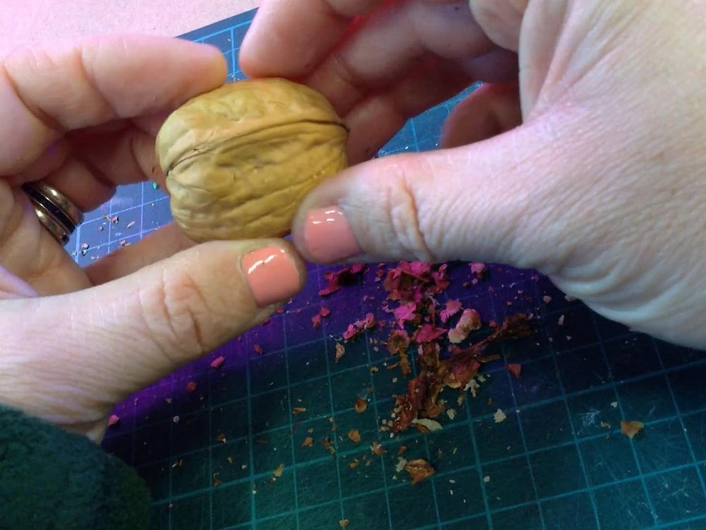 how to separate walnut shells