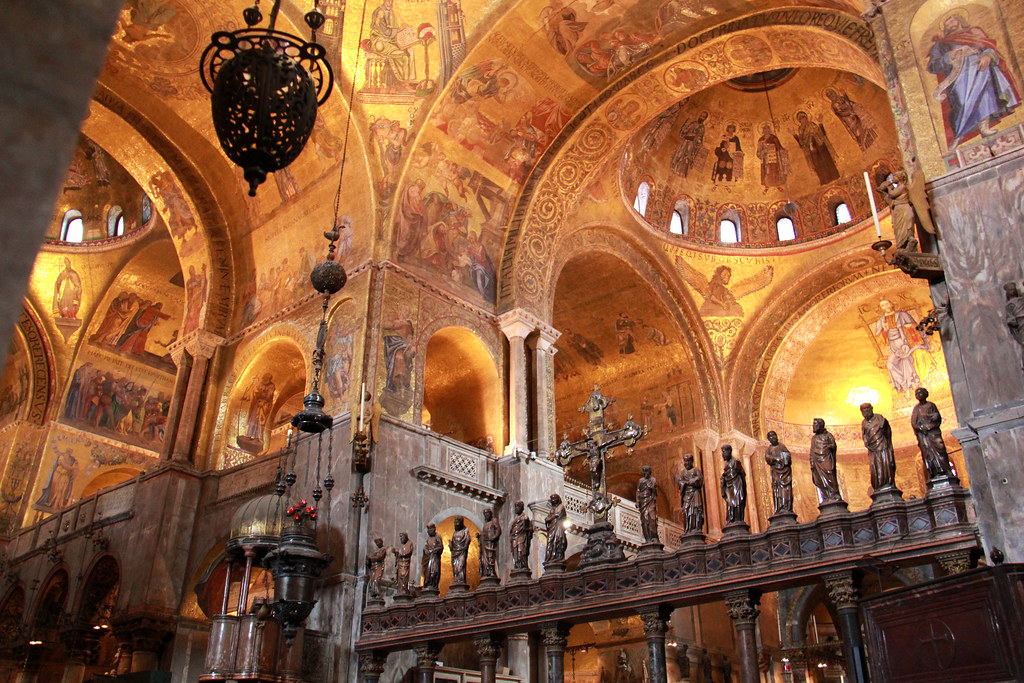 Top 10 Church Building Interior Design Ideas | Archtene