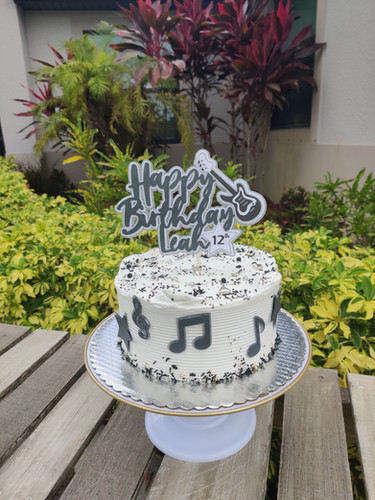 Music Birthday Cake | Sweet Town