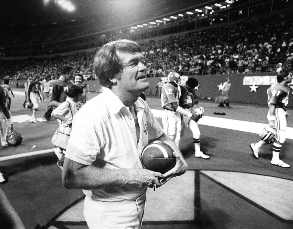 Hayden Fry Classic: North Texas Mean Green Set to Honor Legendary Head ...
