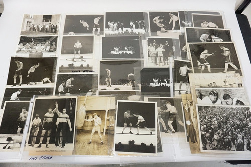 LOT OF 30 VINTAGE PRESS PHOTOGRAPHS. ALL BOXING RELATED INCLUDING JOE ...