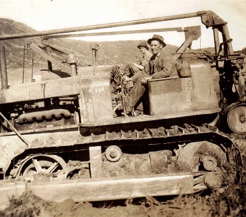 Extons Pty Ltd - Earthmovers,Transport,Quarry,Equipment Sales, Benalla Victoria